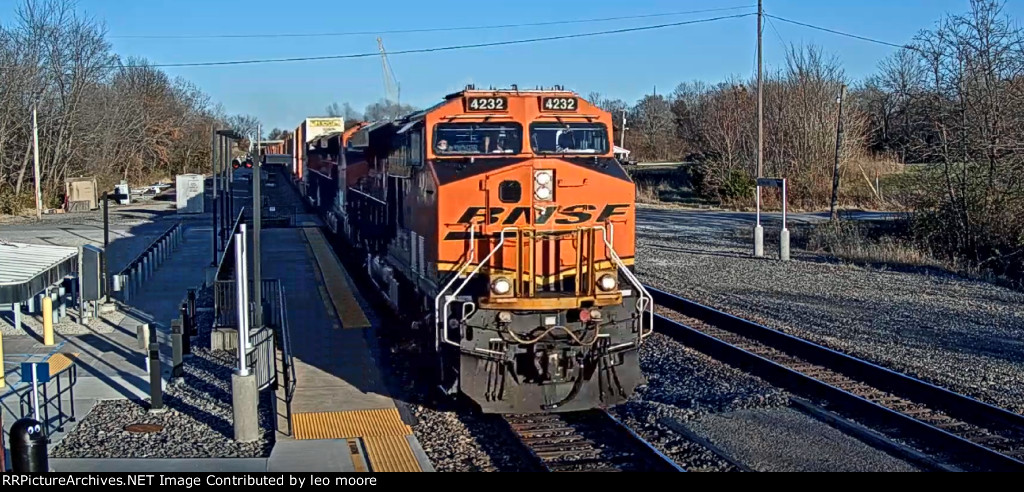 BNSF 4232
